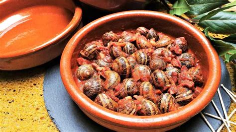 Caracoles a la montañesa el plato de las Nochebuenas cántabras