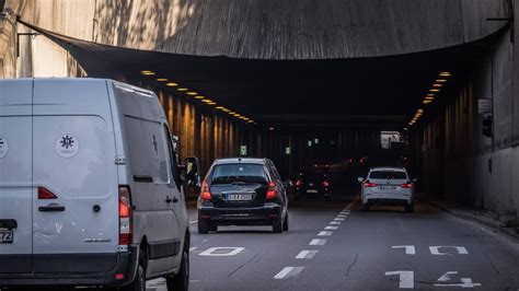 Blitzer In Tunnel In Stuttgart Sie Erwischen Alle Vier Minuten Einen Raser