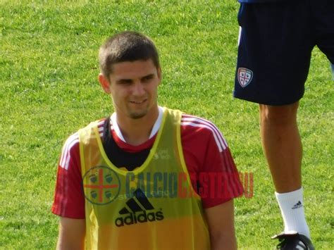 Cagliari Ripresa Al Centro Sportivo Marin In Gruppo Lavoro Parziale