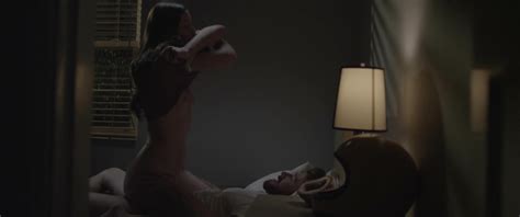 Naked Sarah Hagan In Sun Choke