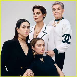Delilah Belle Amelia Gray Hamlin Star In Mothers Day Fashion