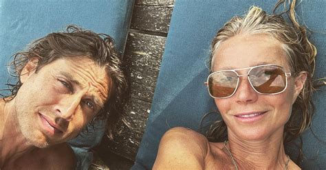 Gwyneth Paltrow S Topless Selfie Shocks Fans Horrific