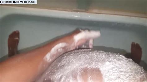 Naked Dans La Douche Et Parler Fetish Xxx Pornhub