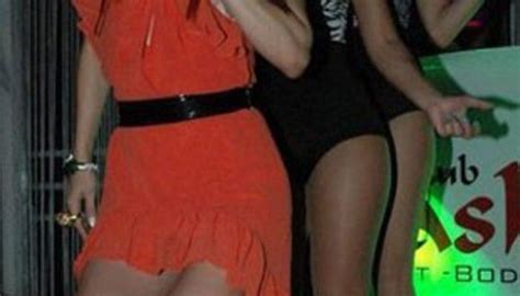 Hande Yener Den Sahnede Frikik
