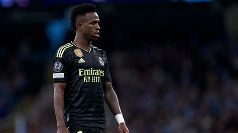Real Madrid Vini Jr não treina o elenco e não jogará contra o Sevilla