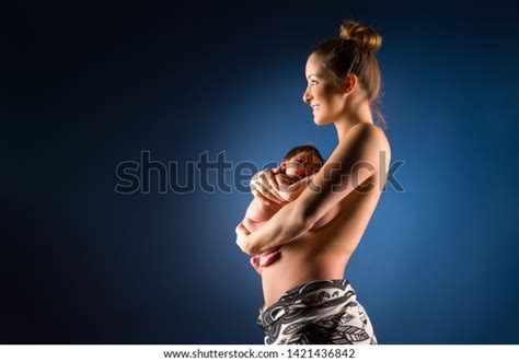 Naked Mother Holding Newborn Girl Her Stock Photo Shutterstock