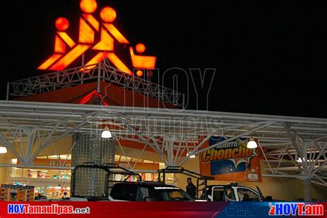 Hoy Tamaulipas Mujeres Armadas Asaltan Tienda De Autoservicio En Tampico