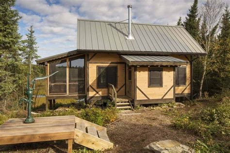 600 Square Foot Off The Grid Cabin Surrounded By Wilderness In Minnesota