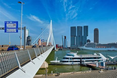 Paisaje Urbano De Rotterdam Pa Ses Bajos Foto Premium
