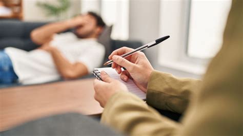 Las Graves Consecuencias De Abandonar La Terapia Por La Crisis