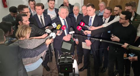 Zmiana na stanowisku ministra to próba zyskania czasu mówią rolnicy