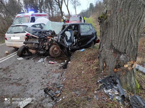 Wypadek koło Dąbrówna Dwie osoby zostały ranne Ostróda
