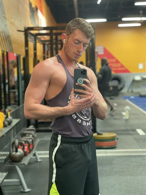 TW Pornstars 1 Pic Jake Klerin Twitter Using Two Hands Because Im