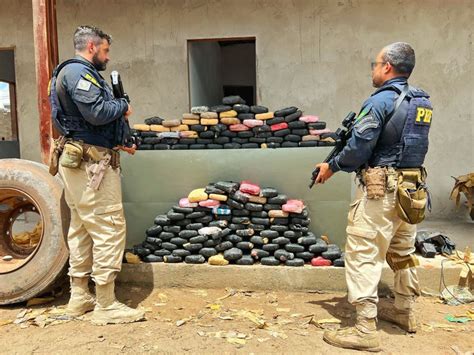 Polícia Rodoviária Federal apreende grande quantidade de drogas e