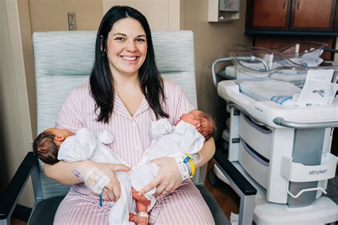 Mom With Rare Double Uterus Describes Giving Birth To Twin Girls On