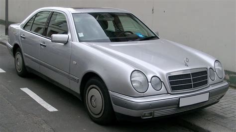 28 Most Iconic Mercedes Benz Cars Since 1880s