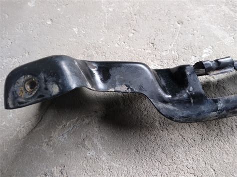 Gu A Soporte Fascia Central Trasera Jetta A Detalle En Venta En