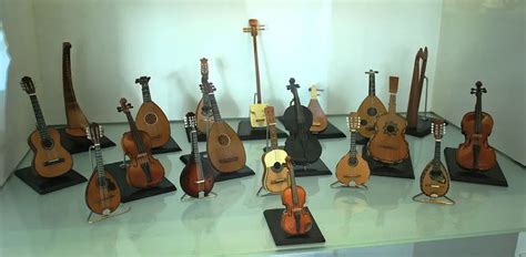 INSTRUMENTOS DE CUERDA Historia Características y más