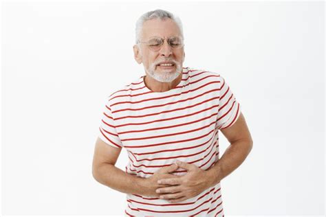 Cirurgião Geral Goiânia Quais as causas e sintomas da hérnia inguinal