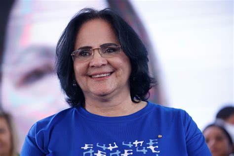 Damares é eleita senadora no DF e Tereza Cristina em MS Crusoé