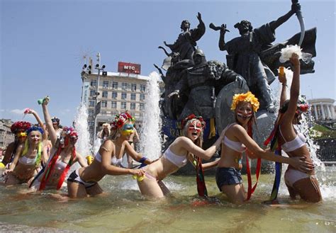 Ukraine S Femen Protest Too Hot Photos Ibtimes
