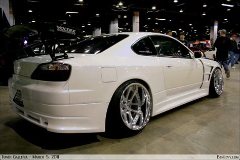 White S Nissan Silvia Benlevy