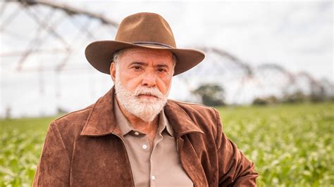 Antônio La Selva faz confissão e revela segredo do passado em Terra e