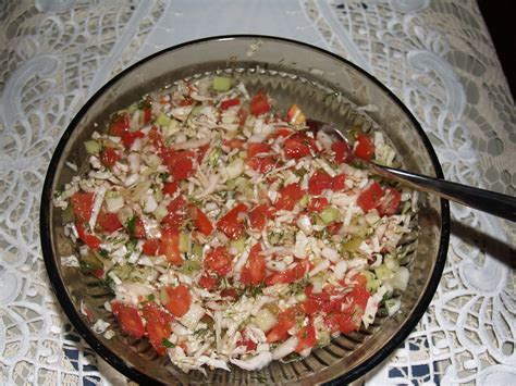 Sałatka z kapusty pekińskiej z papryką salatka pl