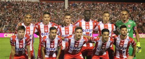 Unión fue goleado por Godoy Cruz y se despidió del invicto