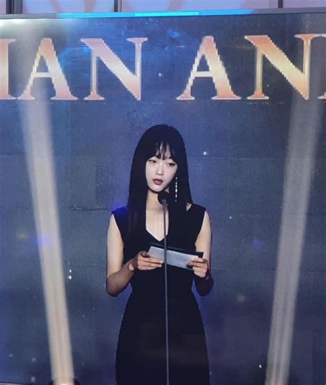 Squid Game Actress Lee Yoo Mi Grabs Attention With Her Staggering