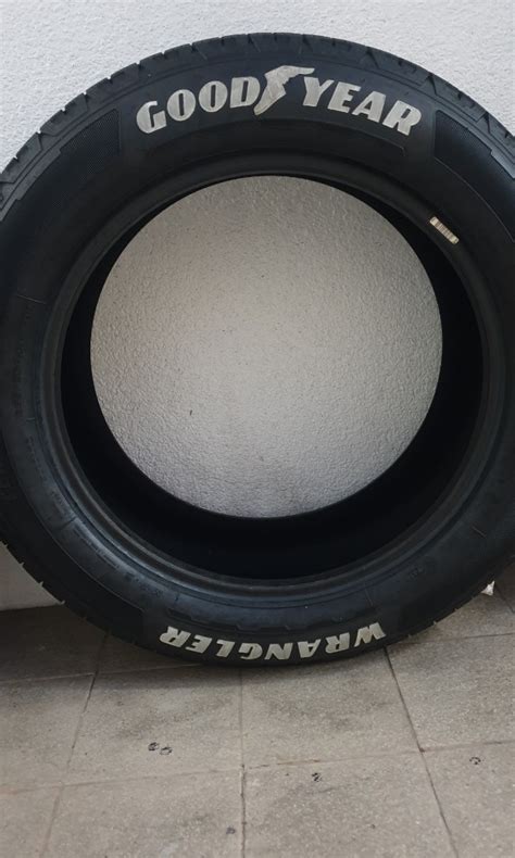Goodyear Wrangler Territory HT 255 55R20 Car Parts Accessories Mags