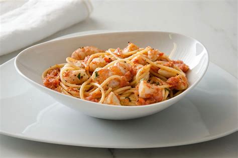 Ricetta Spaghetti Al Sugo Di Scampi E Capesante Cucchiaio D Argento