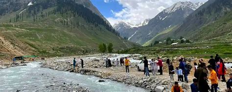 Best Naran Kaghan Tour Packages 2024 25