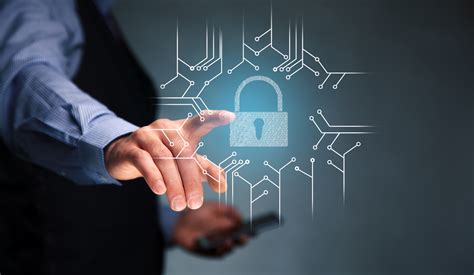 Specjalista Ds Cyberbezpiecze Stwa Co Robi Ile Zarabia I Jak Nim