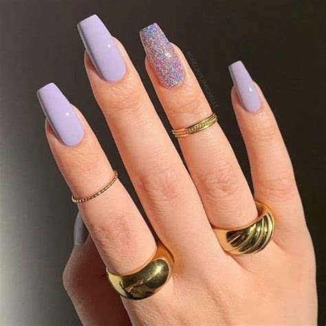 10 diseños de uñas acrílicas elegantes para este 2022 Manicura de