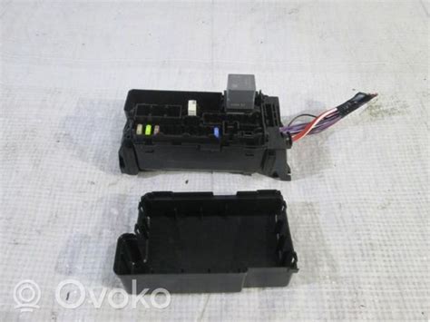 Opel Astra K Boîte à fusibles 7 64 OVOKO