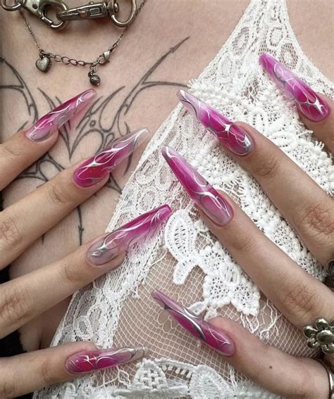Fanta adlı kullanıcının nails panosundaki Pin Jel tırnaklar Jel