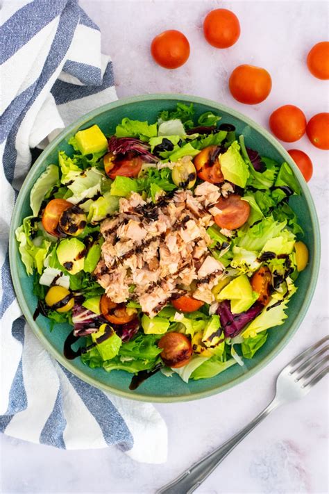 Ensalada De At N Y Aguacate Receta Ekilu