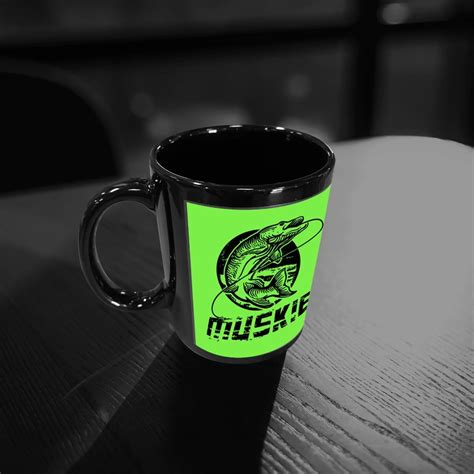 taza blanca y negra de 11 oz con ventana fotoluminiscente diseñada para