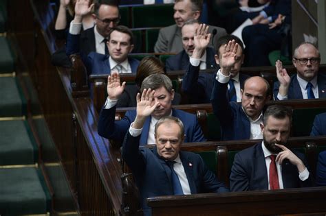 Sejm uchwalił budżet na 2024 rok Nowy Dziennik