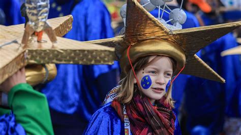 Alle Infos zum Karneval in Köln Partys Motto und Kostüme