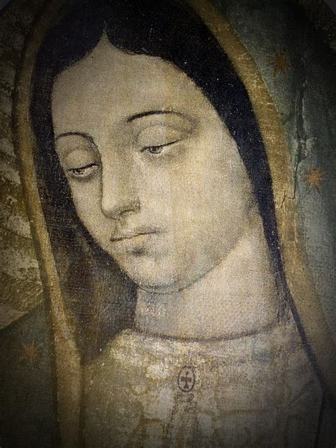 Qué oculta la Virgen de Guadalupe en los ojos y en el manto