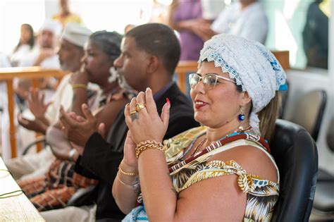 Pesquisa Do Instituto Darcy Ribeiro Identifica 300 Templos Religiosos