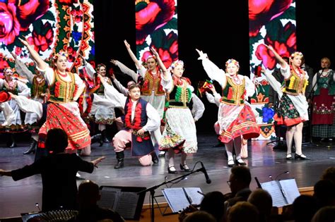 Ta ziemia droższa od innych jubileuszowy koncert zespołu