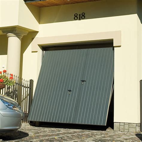 Porte De Garage Basculante Motoris E D Bordante En Acier Avec