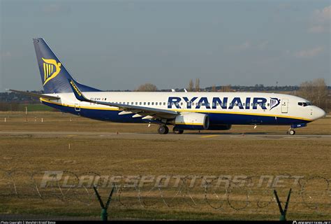 EI EVH Ryanair Boeing 737 8AS WL Photo by Menyhért Kristóf Bence ID