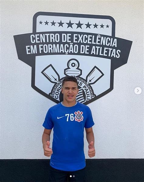 Corinthians Contrata Atacante De 12 Anos Que Fez 107 Gols Pelo Flamengo
