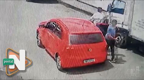 Dupla é presa por aplicar golpes em filas de caixas eletrônicos em