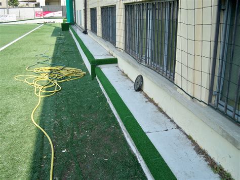 Pavimento desportivo de relva sintética para campos de futebol