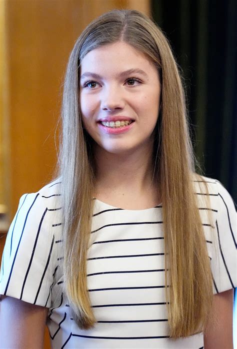 Photo L infante Sofia d Espagne reçoit les lauréats du 30ème Prix